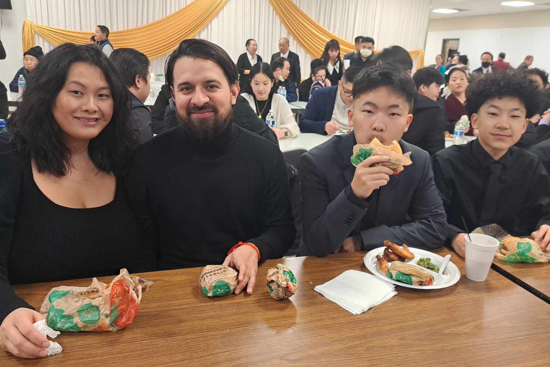Twin Cities Hmong family fights grief with 400 Whopper Juniors