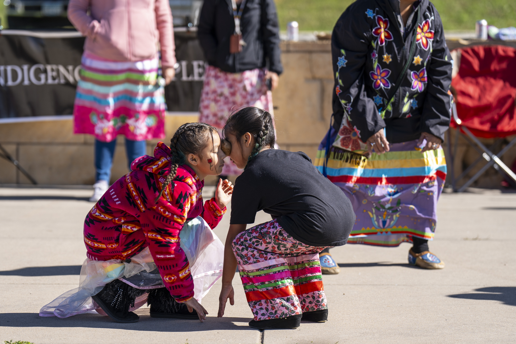 Hundreds celebrate Indigenous Peoples’ Day on Harriet Island